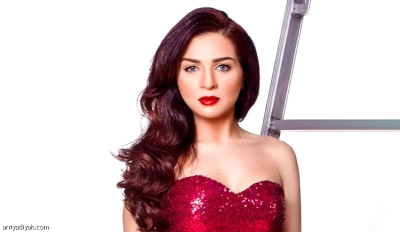 المرة الأولى.. مي على خشبة المسرح | صحيفة الرياضية