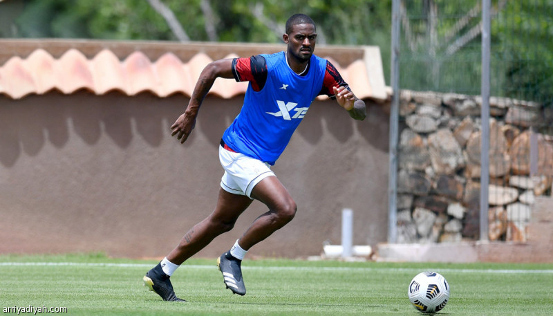 دانكلير يعود ومشاركته انتظار | صحيفة الرياضية